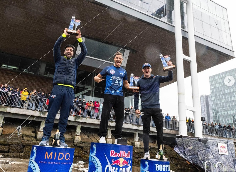 Constantin Popovici a câștigat prima etapă în Red Bull Cliff Diving ...